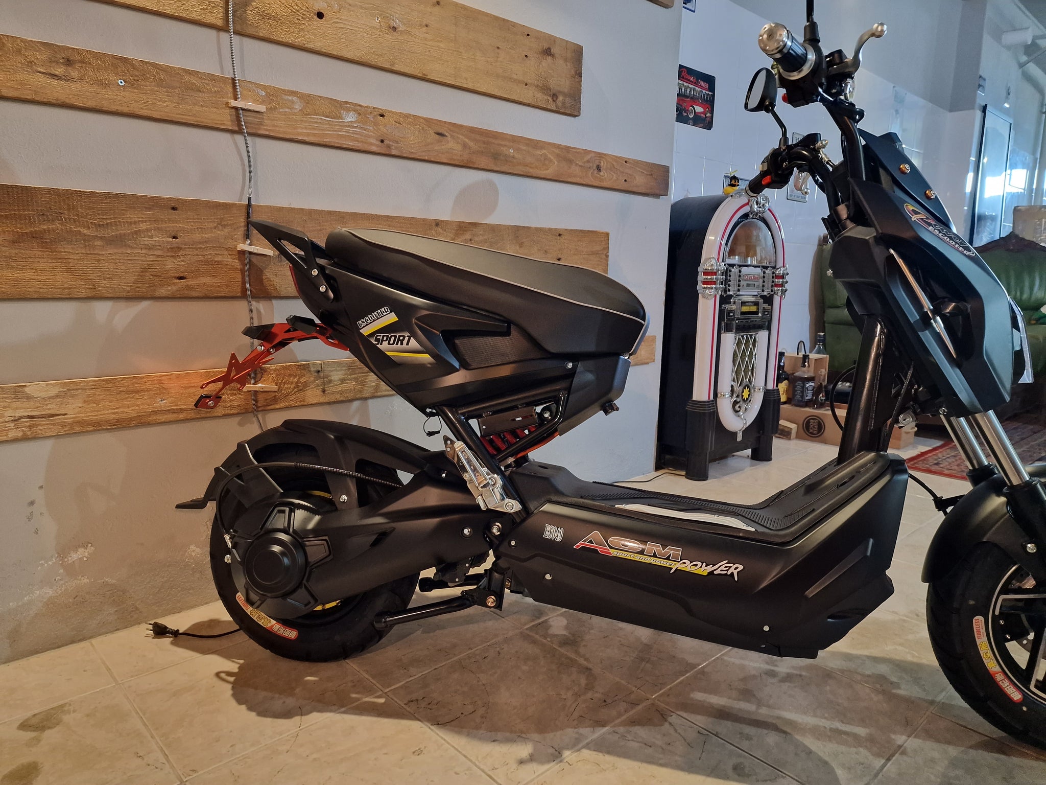 ACM Power ES049 Black Scooter Elétrica – Porto Crazy Garage