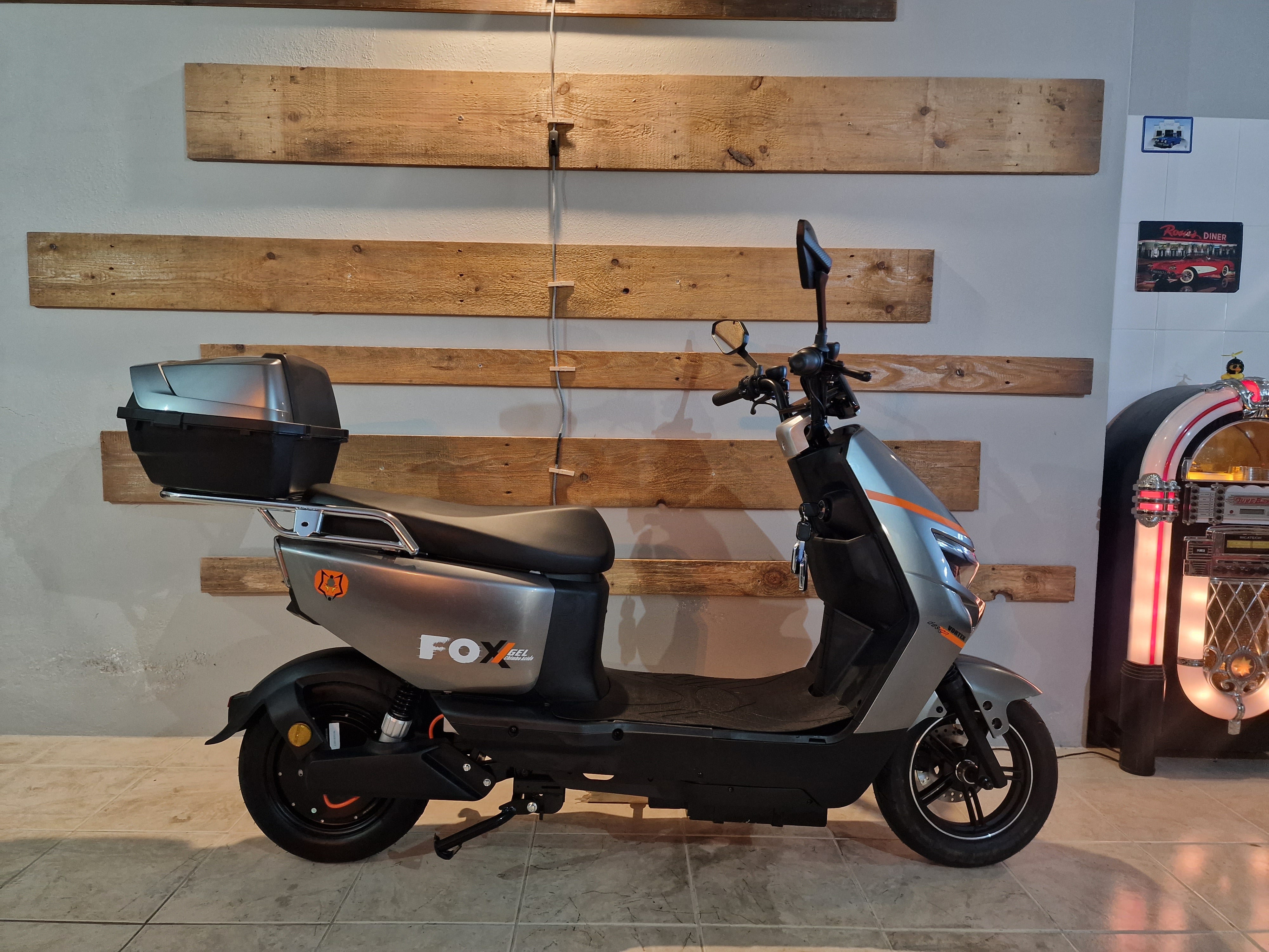 Scooters Elétricas Sem Carta – Porto Crazy Garage